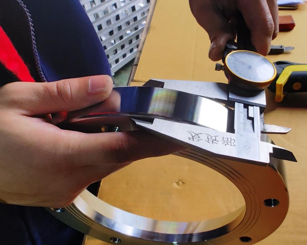 How to Measure a Pipe Flange: A Comprehensive Guide to Identification ...